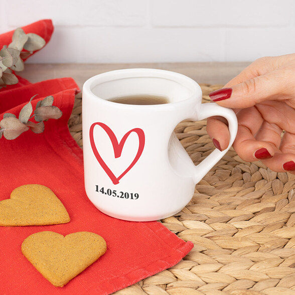 Personalised mug heart design | Wanapix