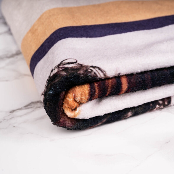 Personalised rectangular towels | Wanapix