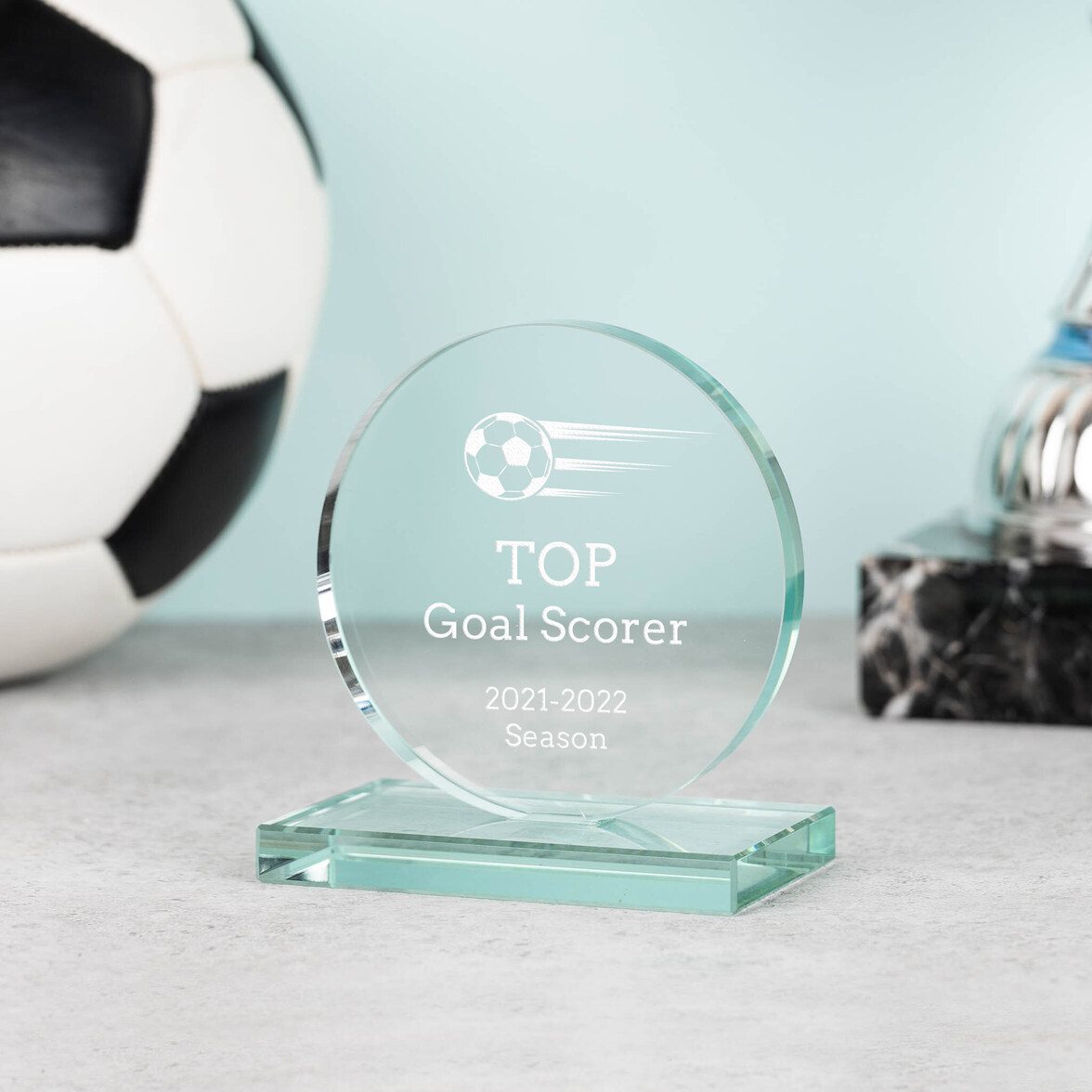Personalised glass trophy plaques | Wanapix