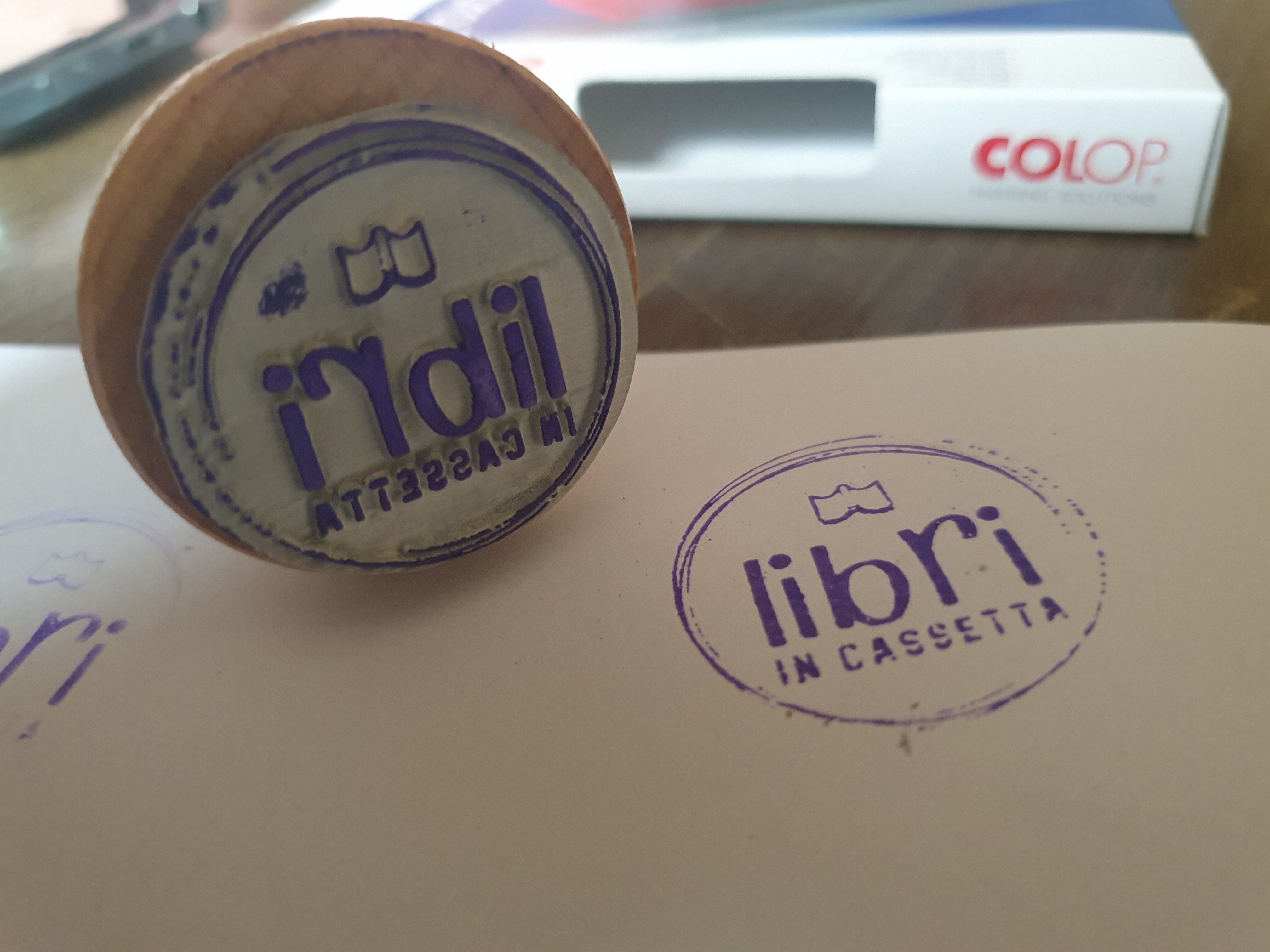 Timbri in legno personalizzati | Wanapix